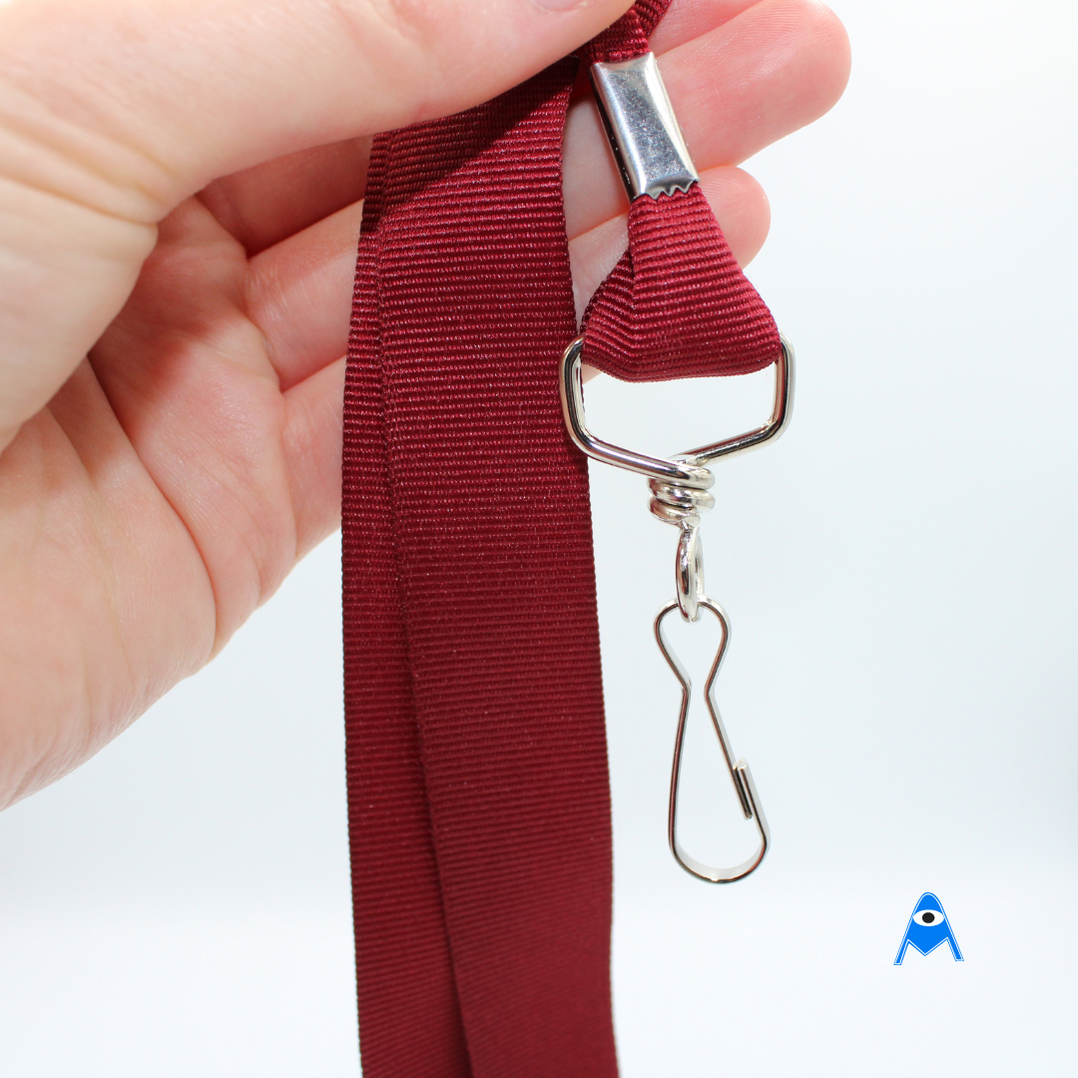 Maroon Red Flat Lanyard | Swivel Clip – Card Monster Sa
